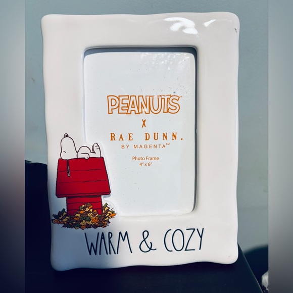 Peanuts | Accents | Peanuts X Rae Dunn Ceramic Photo Frame Glass Easel ...